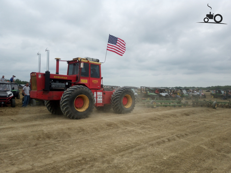 Foto Versatile 900 #1535624