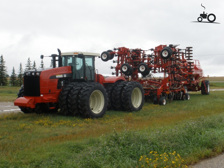 Foto Versatile 435 #162535