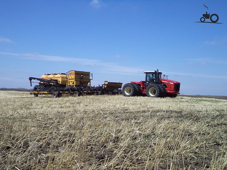 Foto Versatile 550 #762650