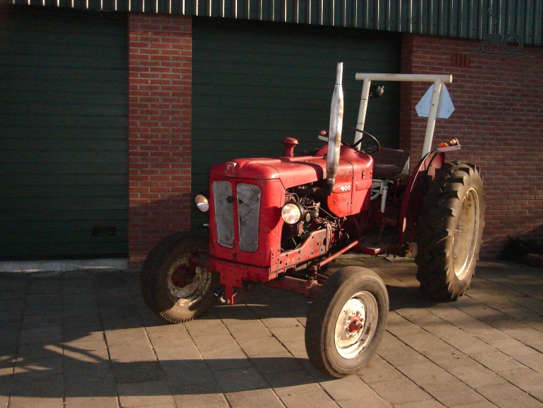 Foto Volvo BM 400 #560223