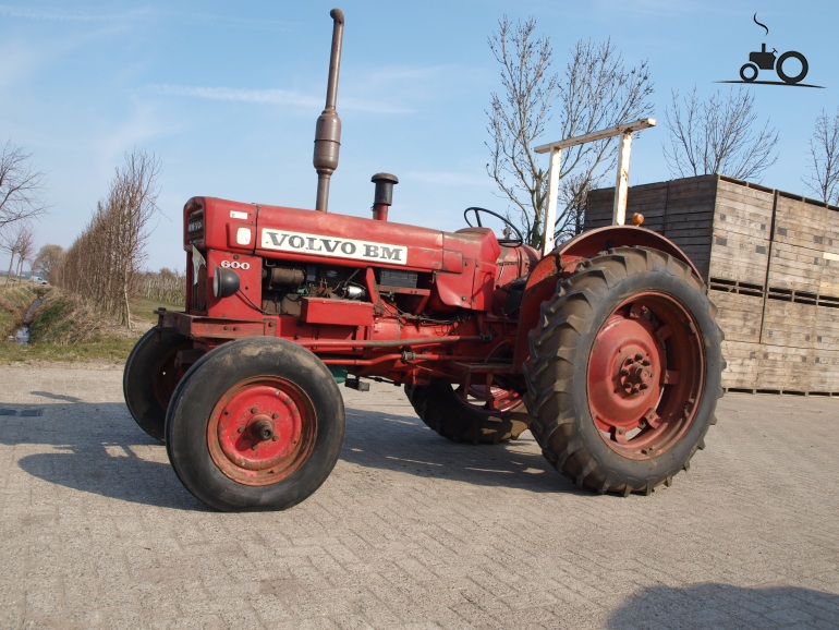 Foto Volvo BM 600 #744158
