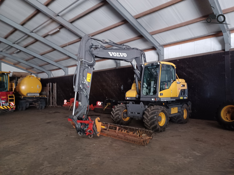 Foto Volvo EW 140D van Graafstra