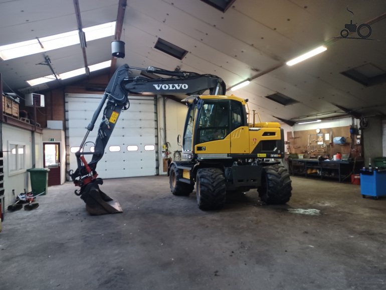 Foto Volvo EW 140D van Graafstra