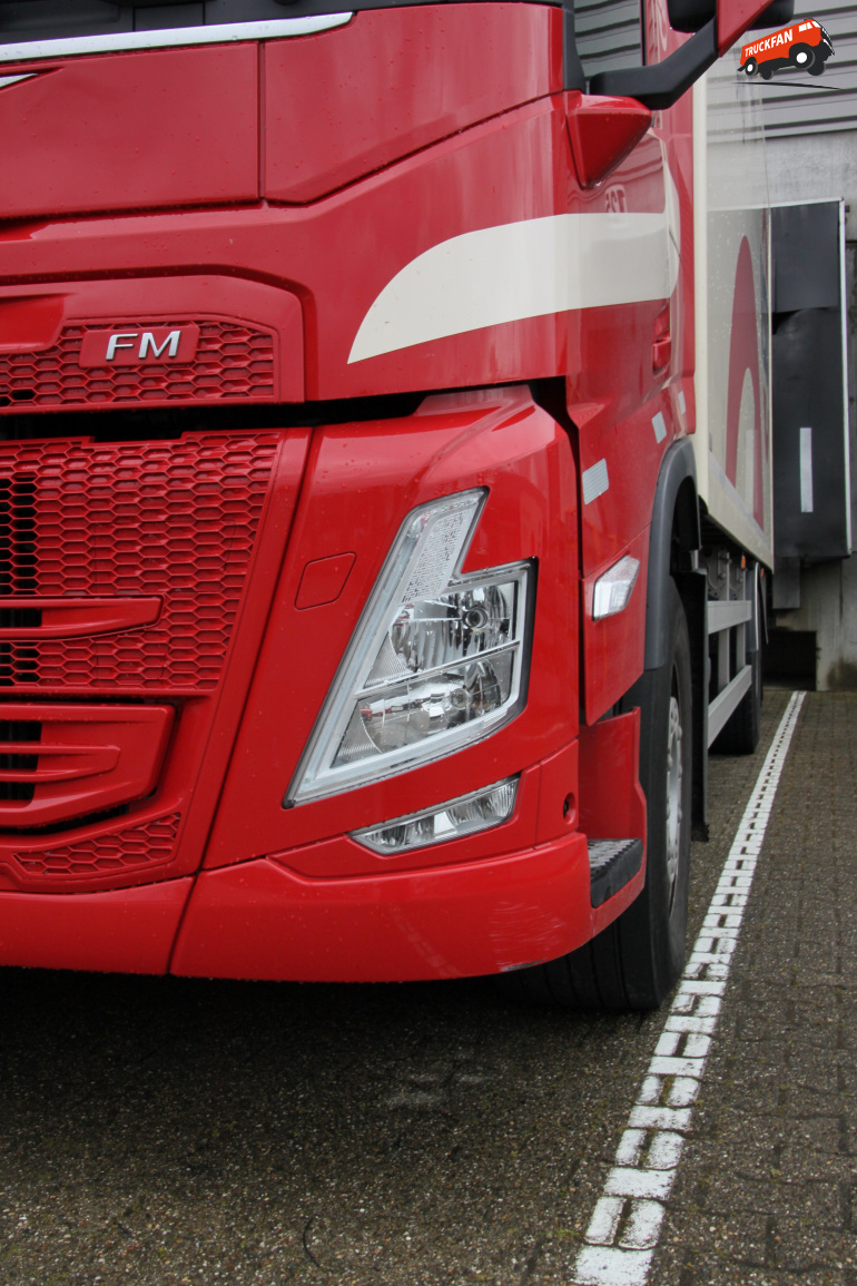 Foto Volvo FM 3rd gen van Van Straalen & De Vries (VSDV), SVZ Transport