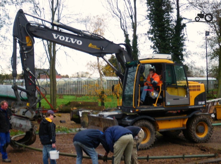 Foto Volvo EW 160C #295100