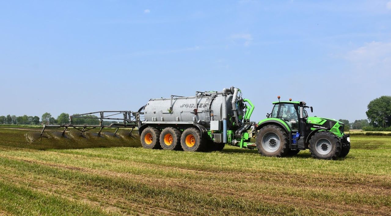 Deutz-Fahr Agrotron 7250ttv warrior & Joskin Euroliner - Loonw. T'Jampens