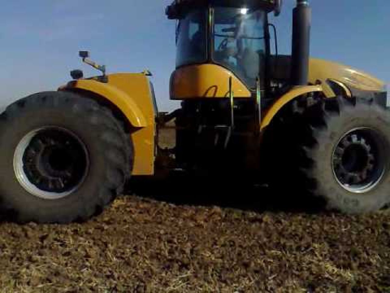 cat callenger mt 965b om een piffert