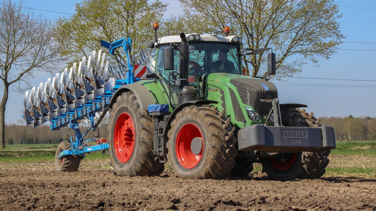 Ploegen met een Fendt 939 & 9-voor Lemken Diamant 11 | Van Dijck ...